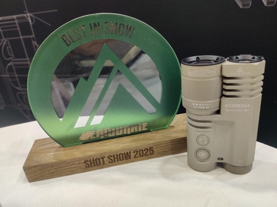 ACEBEAM M1: GearJunkie Best in Show Award-Winning Flashlight|Acebeam ...